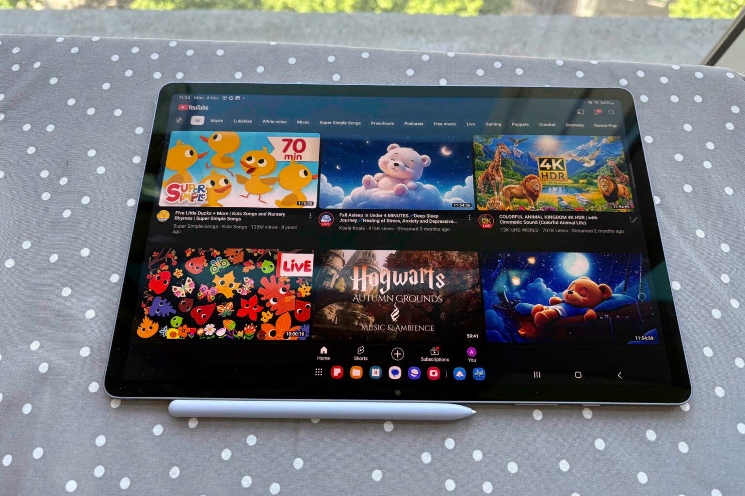 Oppo Pad Neo review: a good indoor read