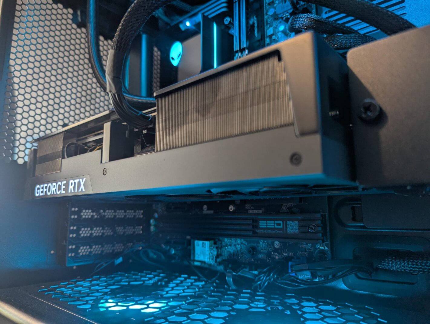 Alienware Area-51 PC review: Quiet performance, loud price tag