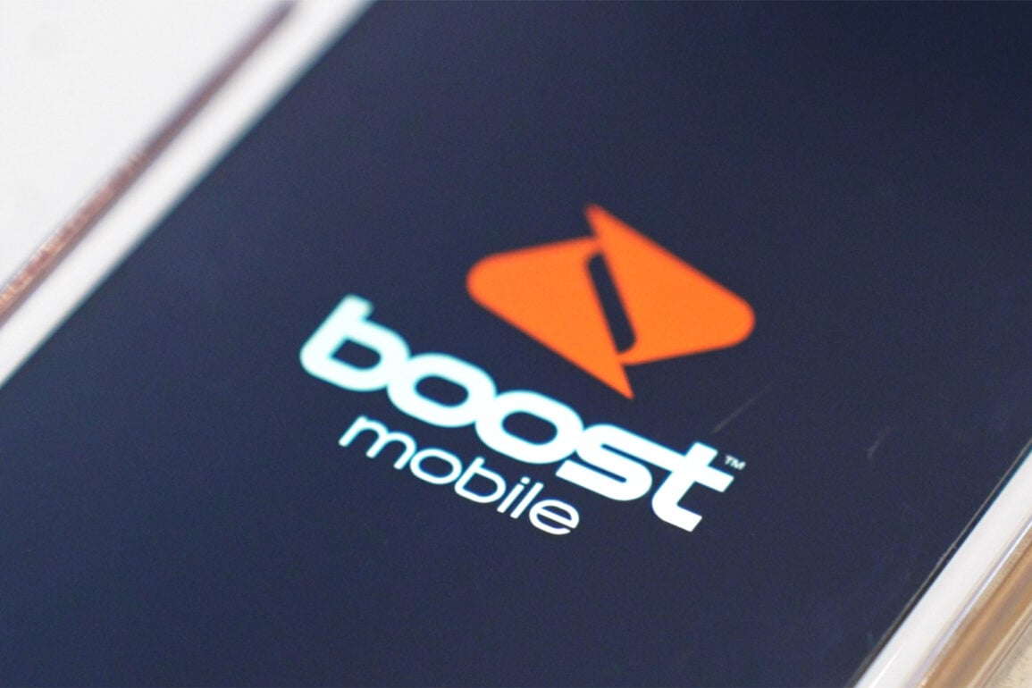 Save $50 on Boost Mobile's annual plan and get full Telstra coverage
